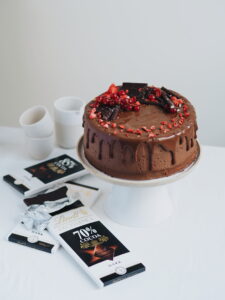 DEVIL-ANGEL CAKE - Jaglowska